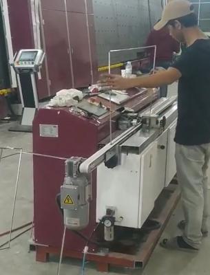 China Automatic Butyl Sealant Extruder Machine To Spreading Butyle To Aluminum Frame for sale
