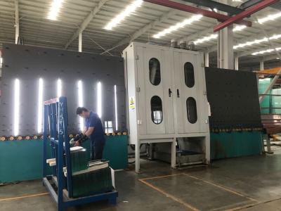 China 2000mm*2500mm Insulating Glass Washing Machine With Six Soft Brushes for sale