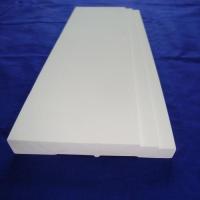 China KD FJ EG Primed Wood Baseboard Mouldings - Kiln-Dried 10-13% MC, Custom Sizes 14-300mm Width for sale