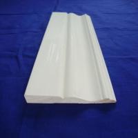 China White Primed Wood Baseboard Molding - Kiln Dried 10-13% MC, Custom Sizes 14-300mm Width for sale