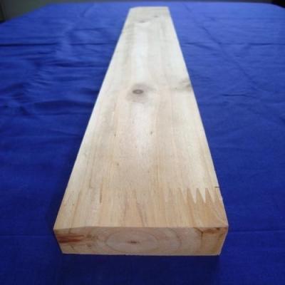 China KD FJ EG Primed Wooden Door Frame Moulding - 10-13% MC Kiln Dried, Custom Sizes 14-300mm Width for sale