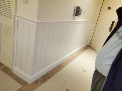 China Polyurethane Cornice Trim Profiles 2.44m-5.6m Lengths 14mm-300mm Widths for Interior Decoration for sale