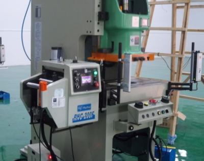 China Phase Style Automatic Nc Servo Roll Feeder 3 Phases Manual Speed for sale