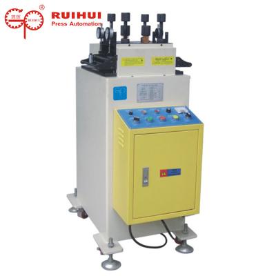 China Auto Steel Plate Metal Straightener Equipment For Feeding Steel Material for sale
