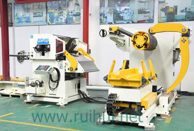 China 1000 Width Decoiler Straightener Feeder With Powerful Auxiliary Function for sale