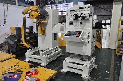 China Clip Type Automatic Press Feeding Equipment High Punching Precision Smooth Feeding for sale