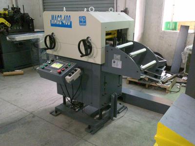 China Metal Coil Leveling Machine Decoiler Straightener Feeder Stamping Dimensional Accuracy for sale