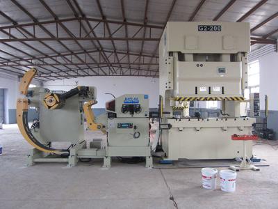 China Low Noise Roll Feeder Machine , Decoiler Machine Metal Coil Die Processing for sale