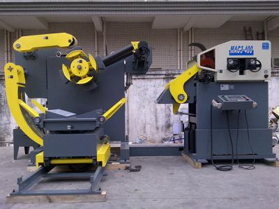 China CE Decoiler Straightener Feeder , NC Servo Feeder Plastic Sheet Die Auto Stamping for sale