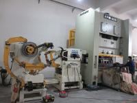China Unpowered Heavy Material Frame Decoiling And Straightening Machine Punch Automation for sale