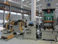 China Unwinding High Speed Feeder Sheet Leveling Machine Stamping Stainless Steel Belt for sale