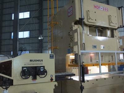 China Leveling Sheet Metal Decoiler Machine Thick Plate Material Stamping Automatic Feeder for sale