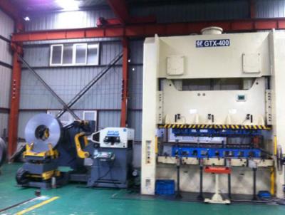 China Stainless Steel Trash Can Stamping Shearing Machine / Leveling Feeder for sale