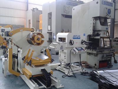 China Auto Parts Stamping High Speed Feeder Material Thickness 0.6-6.0mm for sale