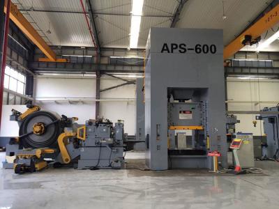 China High - Speed Closed Vibrating Nc Servo Roll Feeder Coil Weight 10000kg for sale