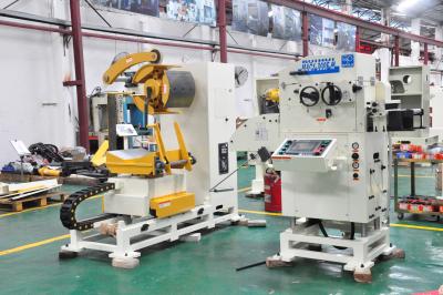 China 300mm Width 0.49Mpa Decoiler Straightener Feeder for sale