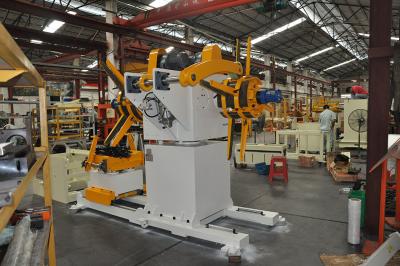 China Hydraulic Expansion Metal Coil Motor Drive Uncoiler Suitable for Stock Width 200-800 mm for sale