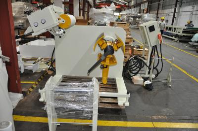 China Line Speed 16 Meter Per Minute Mandrel Expansion Uncoiler With Straightener for sale