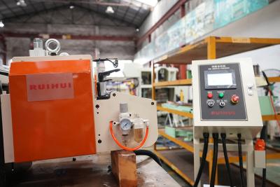 China Timer Control Flexible Uncoiler with Straightener Turbine Type Adjustment Device for sale