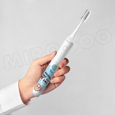 China Ultra Whitening Sonic Electric ToothBrush 18000 VPM Tape C Charging With 3 Modes for sale