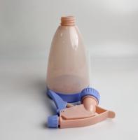 China Conveniently-sized PET Spray Bottle for Flower Watering and Hotel Disinfection for sale