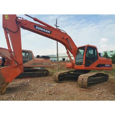 China Daewoo 220lc-7 300 420 Used Excavator Doosan 220 from South Korea with 4m3 Bucket for sale