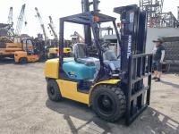 China 90% KOMATSU FD30 Forklift Manual Power Source at Longhua with FD40 FD50 FD70 for sale
