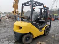 China Hotels' Choice Komatsu FD25 2.5 Ton Mini Forklift with 1200mm Fork Length in Shanghai for sale