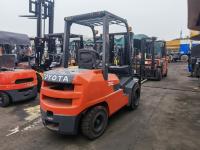 China Affordable Used Toyota FD30 Forklift 3 Ton with Middle Cylinder and Fork Width routine for sale