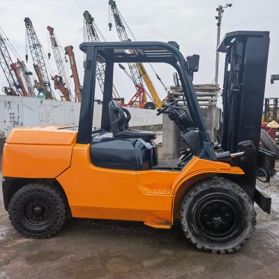 China Used Toyota Forklift Gasoline Gas 2.5ton 3 Ton in Shanghai Yard with Fork Width routine for sale