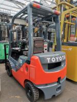 China Gasoline Engine Forklift Truck 2 T 2.5T 3.0T 3.5T with Japanese Nissan ISUZU Mitsubishi for sale