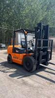 China Hangcha R100 R30 Diesel Forklift 5000 kg for Warehouse Operations in Garment Shops for sale