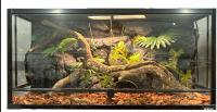 China PU Waterproof Reptile Rock Background 88.5x86.5cm Customizable Natural Texture for sale