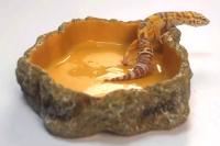 China PU Material Reptile Food Bowl 17x13x6cm with Natural 3D Design - Waterproof & Dirt Resistant for sale
