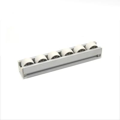 China Aluminium 6005 T6 Flow Roller Track 4000mm for Conveyor and Industrial Rack Systems for sale