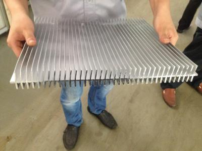 China 6061 T66 400mm Width Aluminum Extrusion Heat Sink with ±0.01mm CNC Machining Precision and ISO Certification for sale