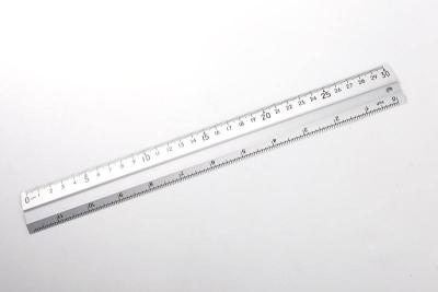 China Silver 30cm Alkali Anodized Aluminum Ruler Extrusion Profile ISO9001 for sale