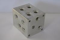 China 6061 Aluminum Square Block CNC Machining Part 4 Axis Precision Milling Custom for sale