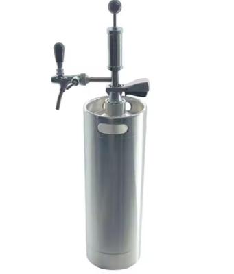 China SUS304 Stainless Steel 10L Beer Keg with 1mm Wall Thickness - Multiple Sizes Available from 2L to 10L Capacity for sale