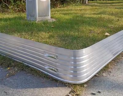 China Aluminum Garden Edging 6063 T5 Flexible Landscape Border Black Powder Coated Lawn Edge for sale