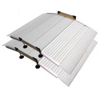 China Aluminum Alloy Portable Threshold Ramp for Wheelchairs 200kg Capacity Custom Color for sale