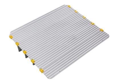 China Aluminum 4 Inch Rise Entry Ramp Lightweight Portable Handicap Threshold Ramp 500kg Capacity for sale