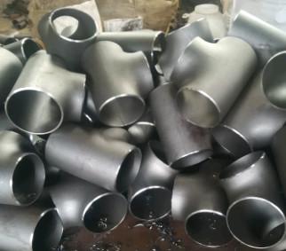 China ASTM A 105 Butt Welding Tee Forged Pipe Fitting Chemical for sale