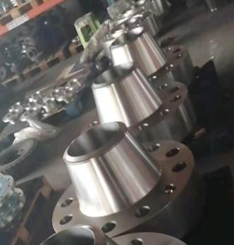 China Class 300 Alloy Steel Flange EN Butt Welding Flange For Pipe Connection for sale