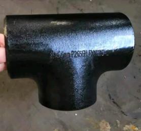 China ASTM A105 150lbs Carbon Steel Pipe Tee Black Steel Pipe Fitting NPS 1/2-120 for sale