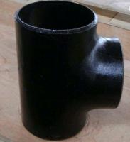 China ASME B16.28 Sch 40 Carbon Steel Pipe Tee 90 Degree 2.5D Butt Weld Black Painting for sale