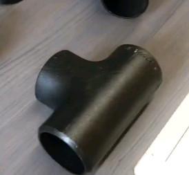China Galvanized Sch40 Cs Pipe Elbow Din Butt Weld Seamless Equal for sale