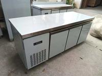 China 3-Door Under Counter Chiller Stainless Steel Worktable Kitchen Equipment for sale