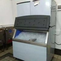 China Guangzhou manufacture 500kgs to1000kgs Commercial Ice Cube Maker machine with CE fan cooling For ice plant and clube for sale