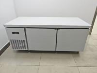 China 1.8M Undercounter Chiller Commercial Refrigerator Workbench For Kitchen Stainless Steel Table for sale